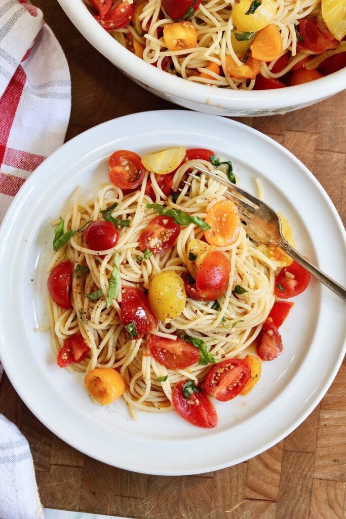 Easy Cherry Tomato Pasta - The Cheeky Chickpea
